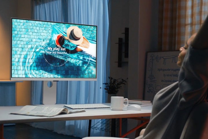 Smart Monitors with webOS and USB-C | LG UAE