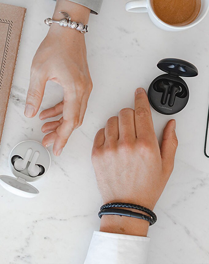 LG Audífonos Inalámbricos LG TONE Free HBS-FN4 color blanco con ...