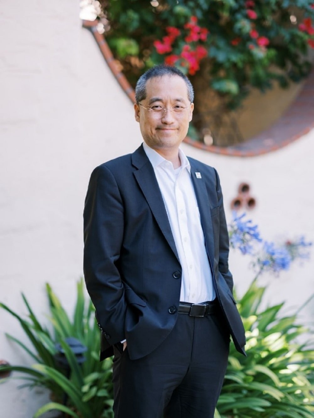 [Executive Corner] Innovating for the Future Through Collaboration | LG ...