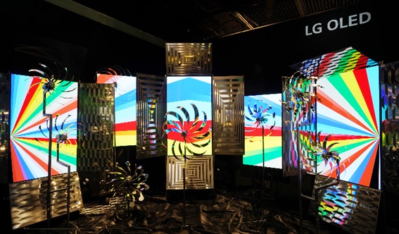 MASTERS OF COLORS BVLGARIS EXQUISITE JEWELRY ON LGS SELF LIT OLED | LG ...