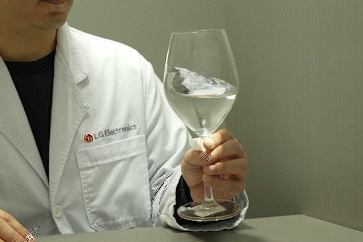 [On the Job] A Day of a “Water Sommelier” at LG Water Science Lab | LG ...