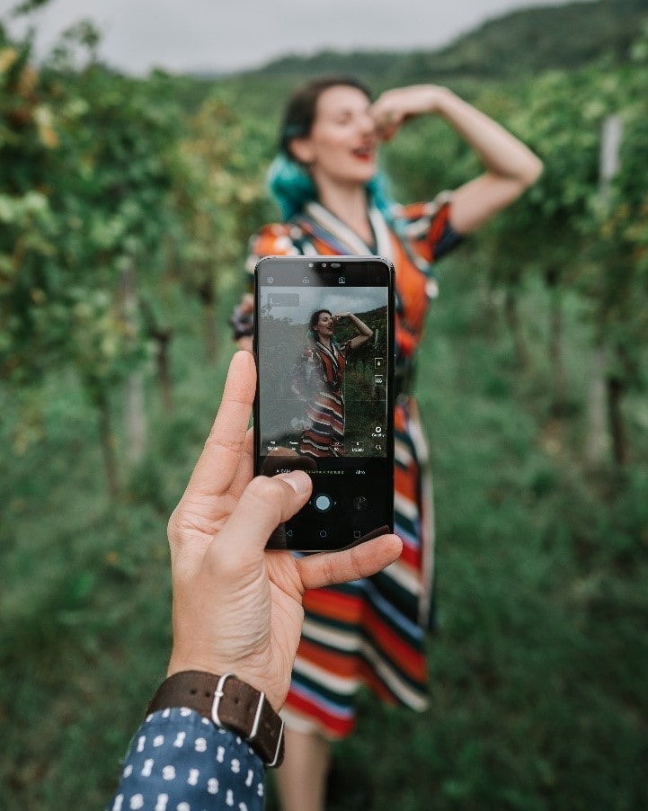 SHARE THE COLORS OF LIFE ON INSTAGRAM | LG Global