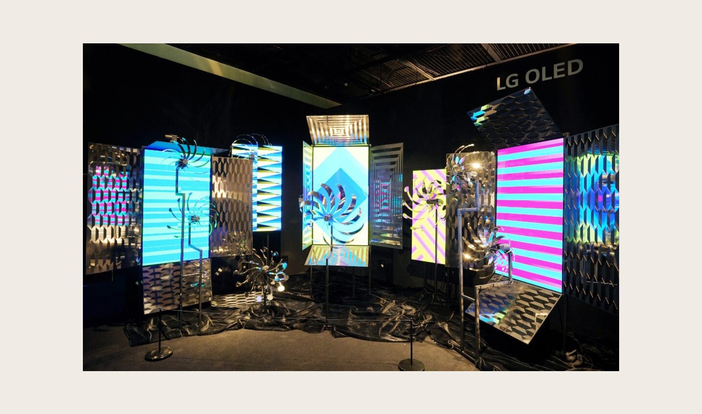 Masters of Colors: BVLGARI's Exquisite Jewelry on LG's Self-Lit OLED ...