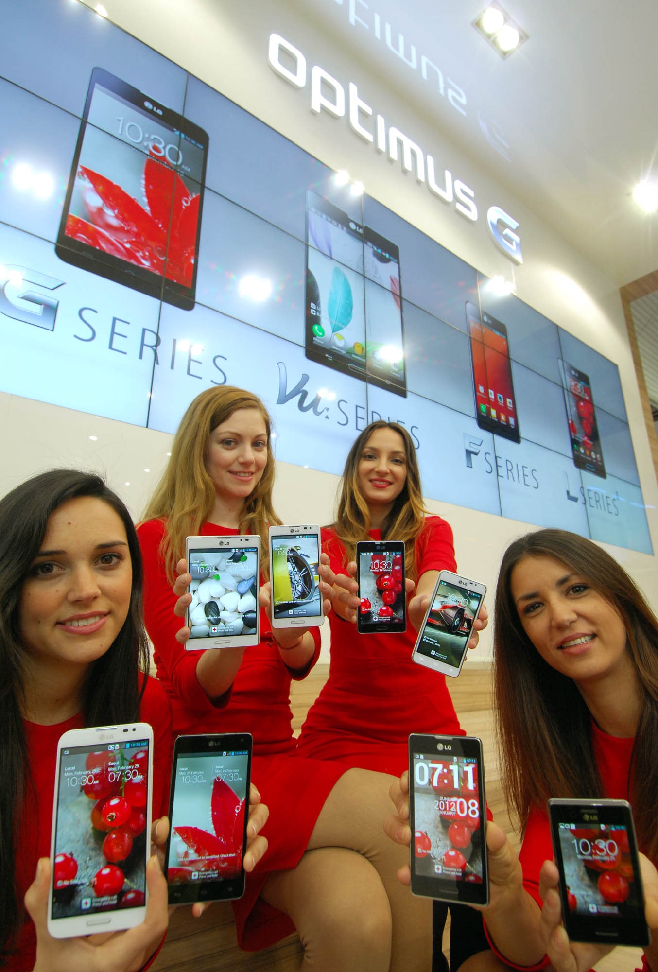 LG ANNOUNCES FOUR OPTIMUS SERIES DEVICES AT MWC | LG Global