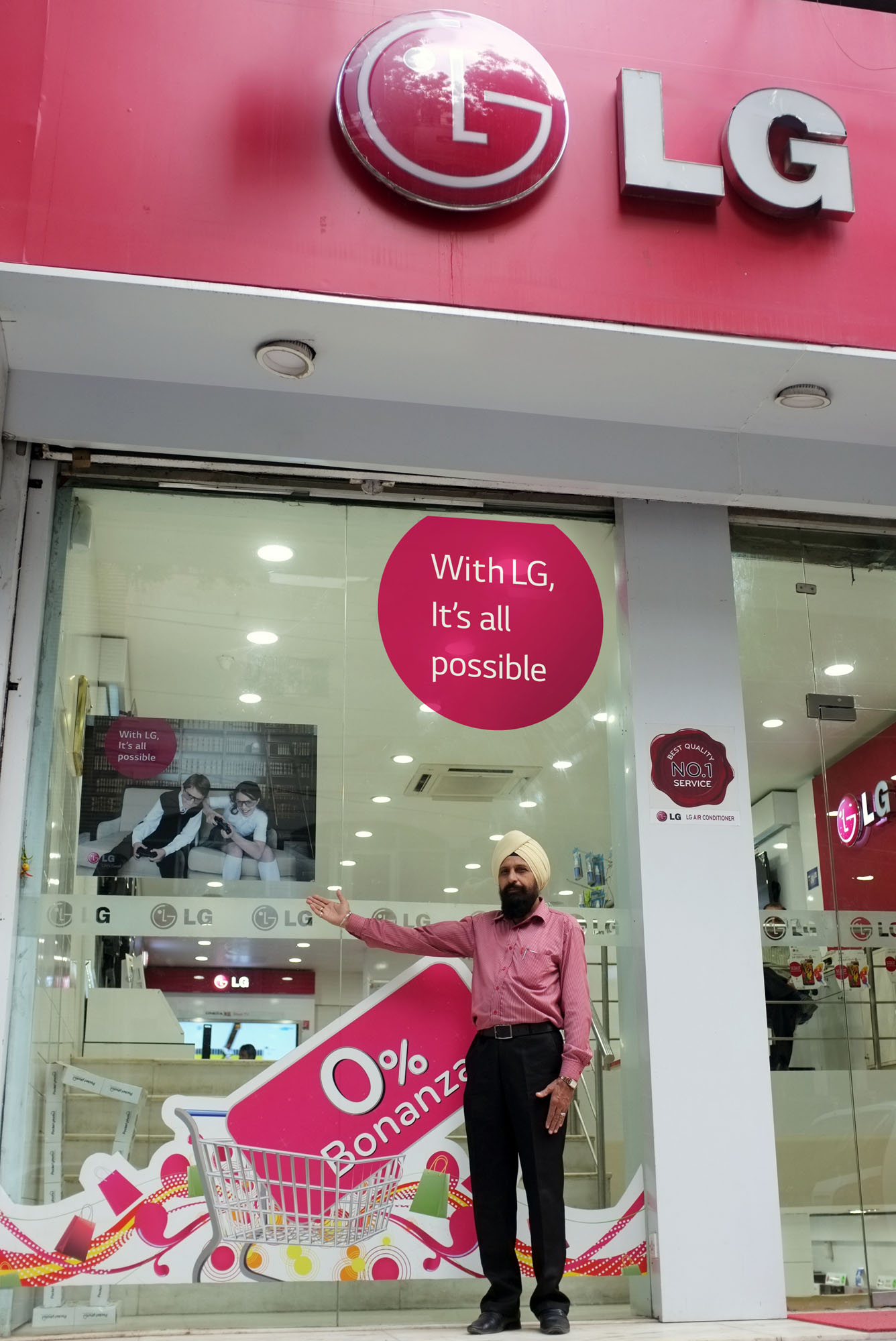 LG INTRODUCES NEW BRAND IDENTITY FOR A MORE GLOBAL AUDIENCE | LG Global