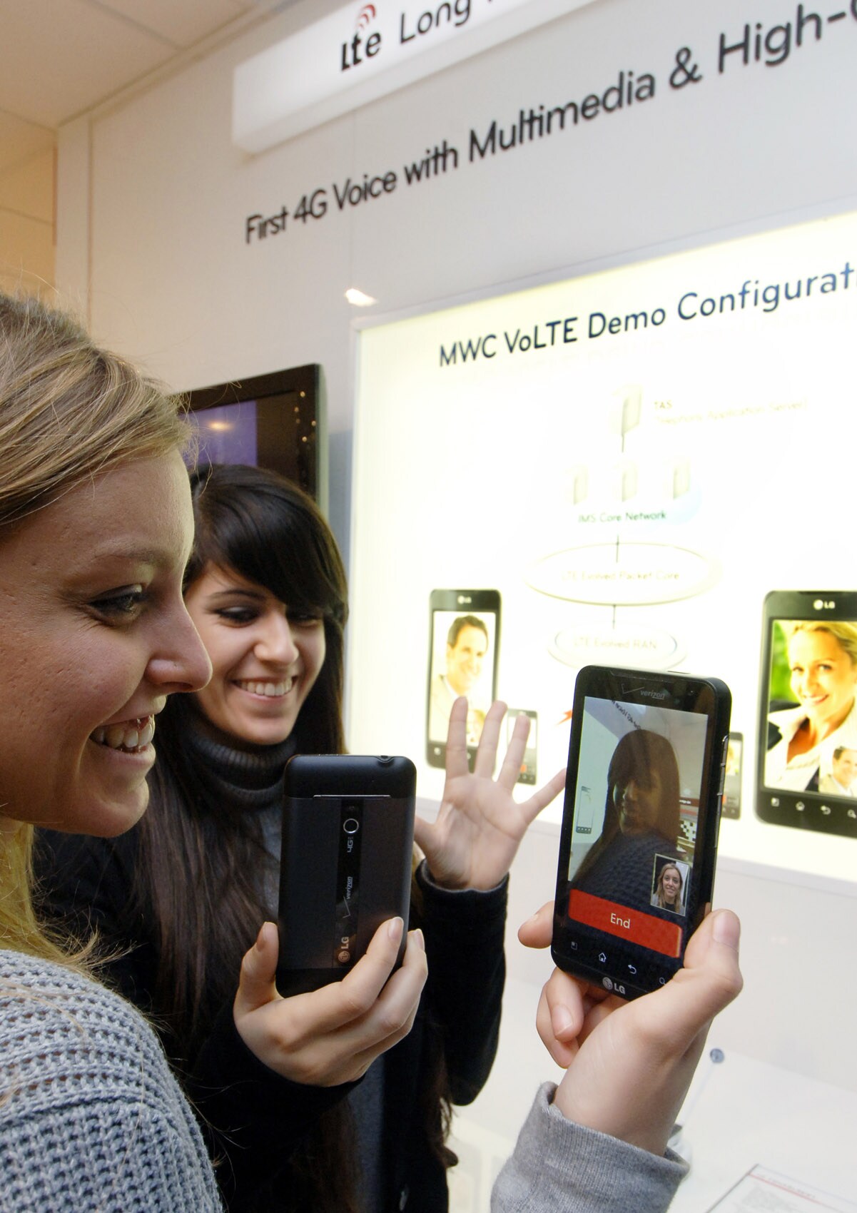 LG UNVEILS REVOLUTIONARY LTE VOICE/VIDEO CALLING | LG Global
