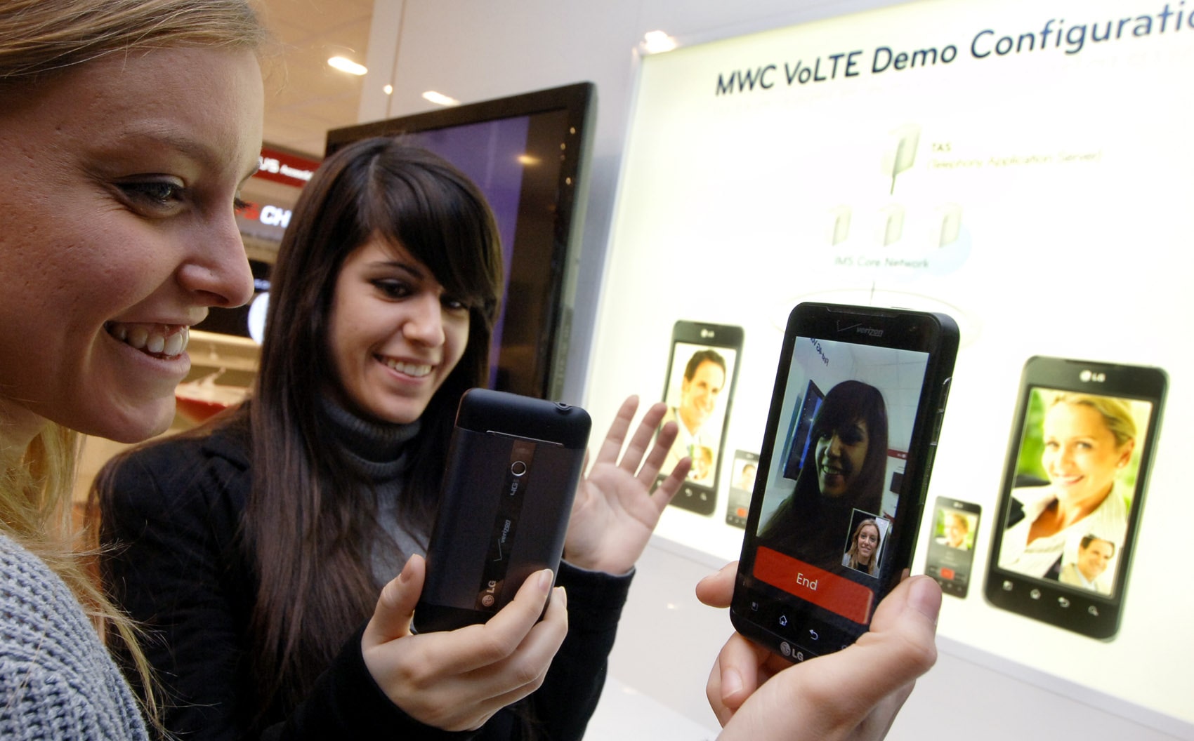 LG UNVEILS REVOLUTIONARY LTE VOICE/VIDEO CALLING | LG Global