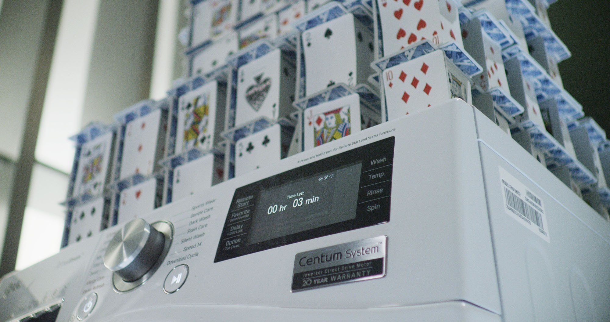 HOUSE OF CARDS BUILT ON RUNNING LG WASHING MACHINE BREAKS GUINNESS ...