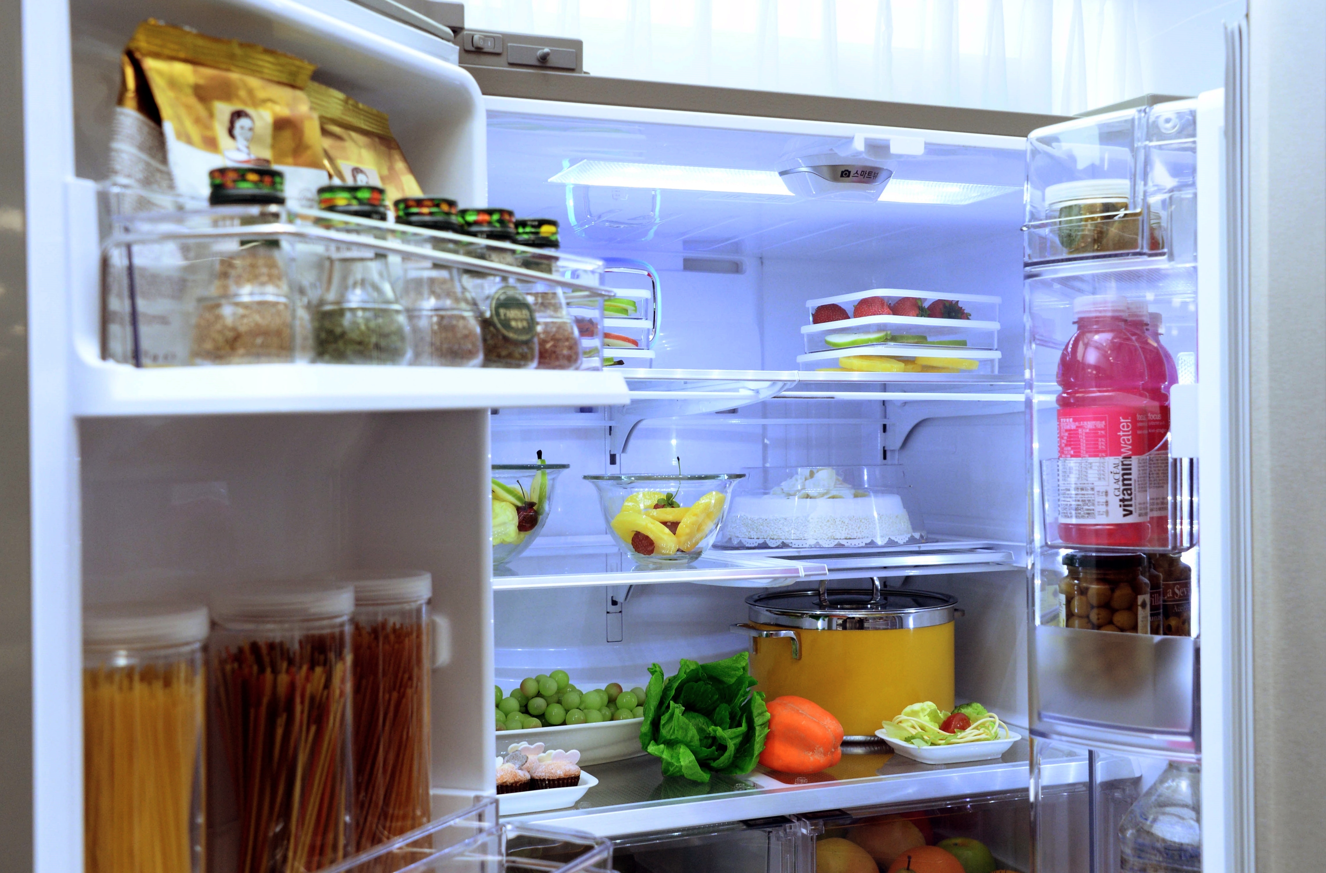 LG ROLLS OUT PREMIUM SMART APPLIANCES THAT CHAT | LG Global