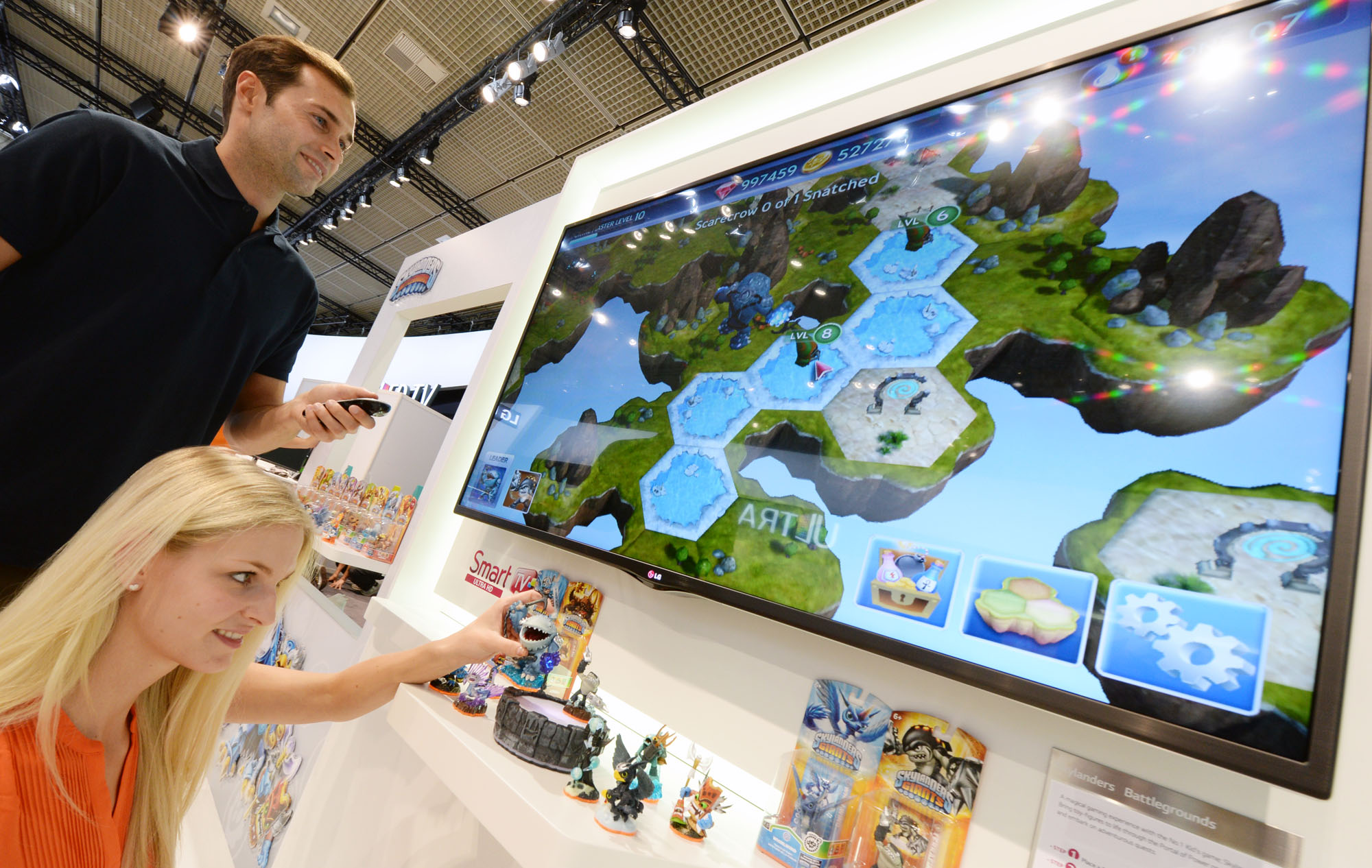LG BRINGS POPULAR 'SKYLANDERS BATTLEGROUNDS' TO SMART TV PLATFORM FOR ...