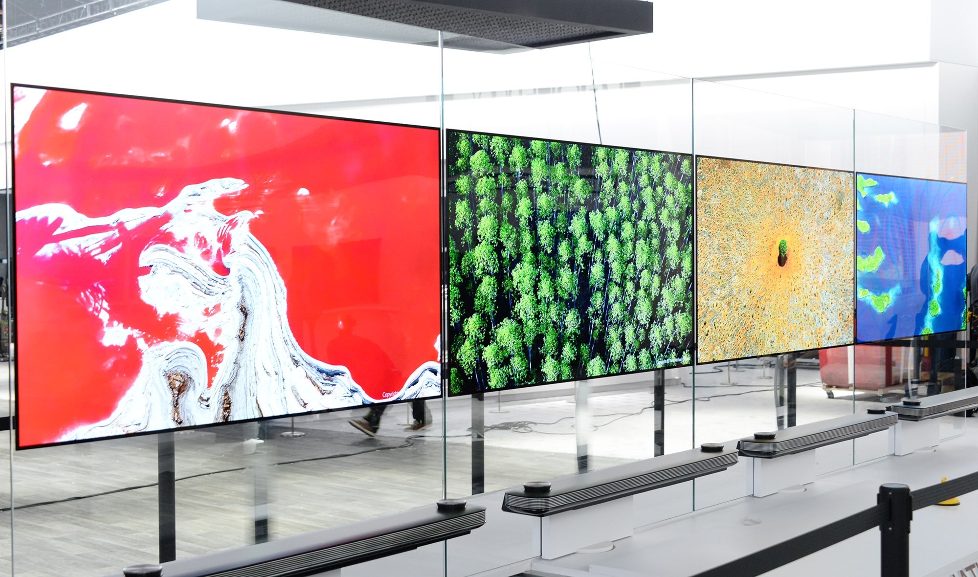 LG SIGNATURE OLED TV W PUSHES TV DESIGN INTO A NEW DIMENSION AT CES ...