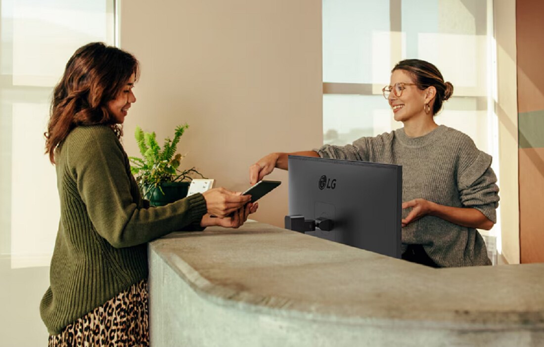 LG Unveils New Business Monitors for Productivity and Comfort | LG Global