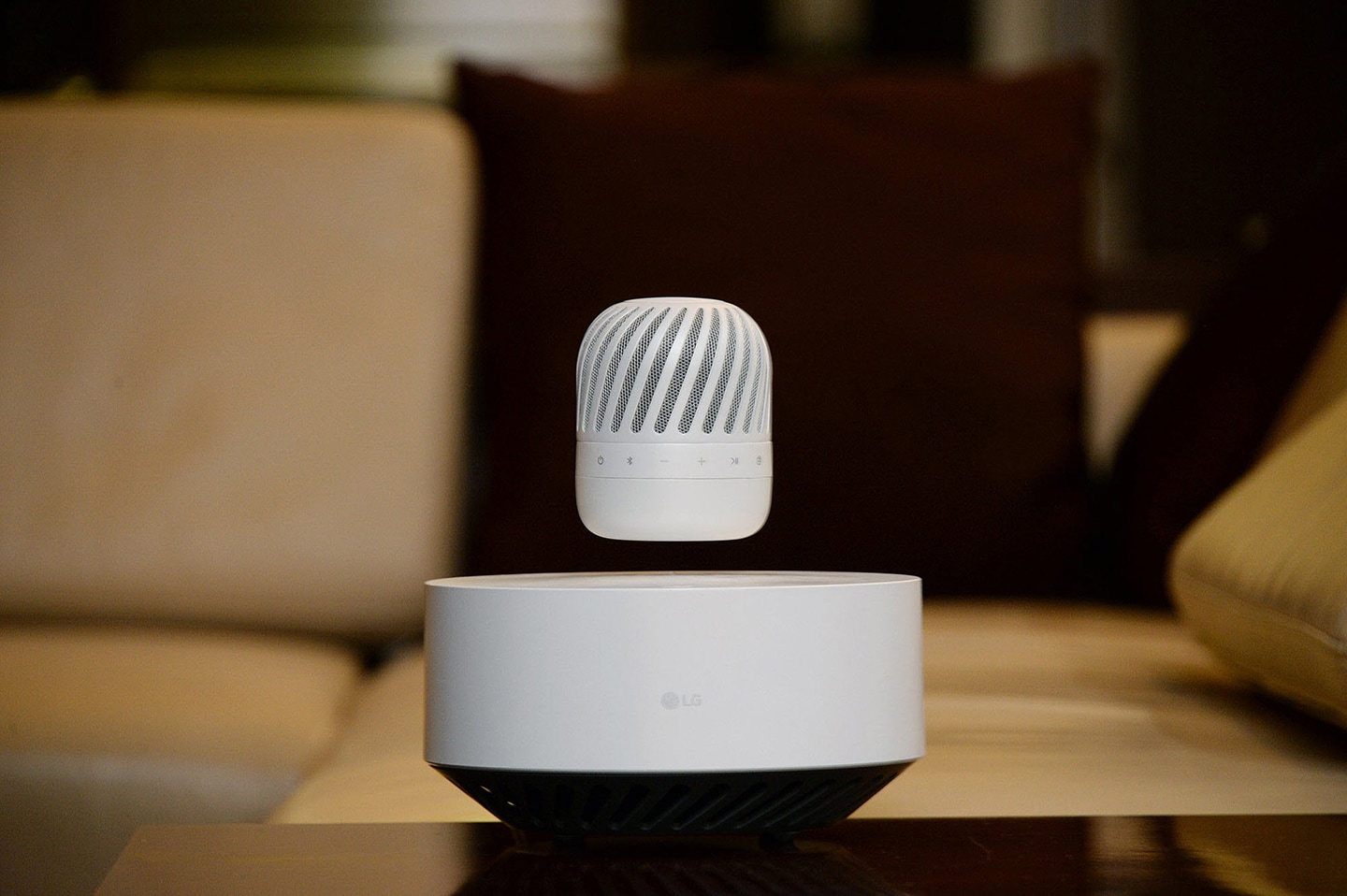 LG'S LEVITATING SPEAKER EXPECTED TO MESMERIZE AUDIENCE AT CES 2017 | LG ...