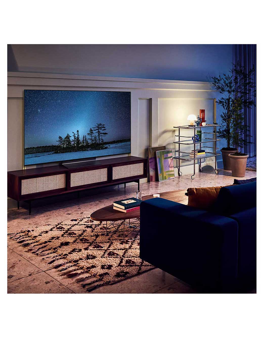 LG OLED evo 55" G2 4K TV HDR Smart (139 cm) - OLED55G23LA | LG HU