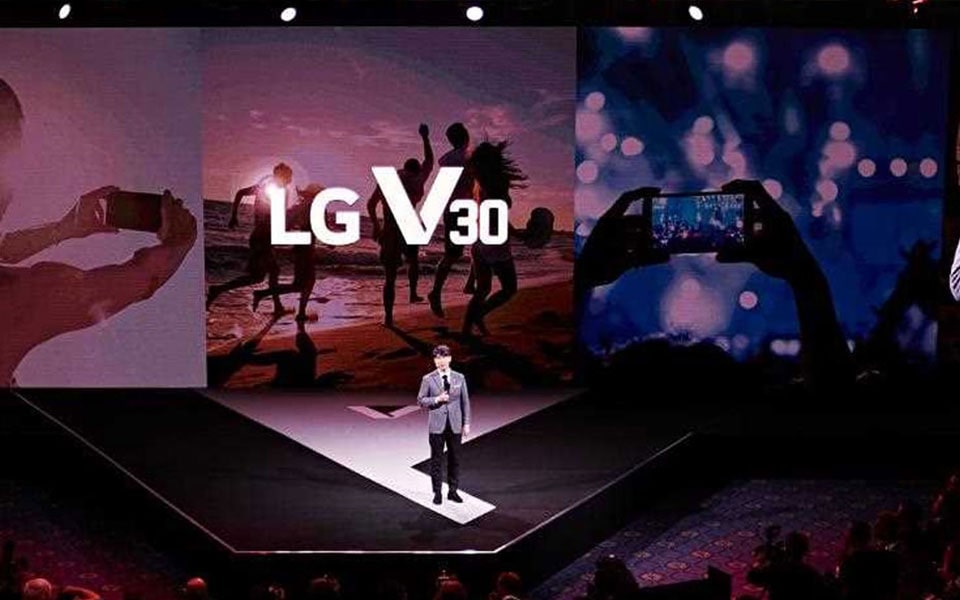 LG V30: Unveiling the brand new LG V30 | LG UK