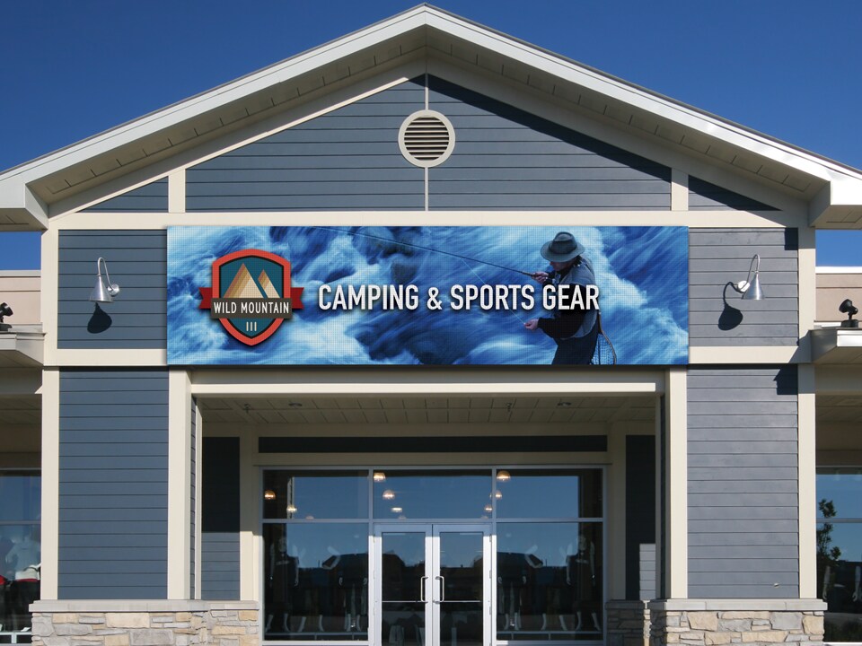 Retail Signage & Window Displays | Vertical Markets Solutions | LG US ...