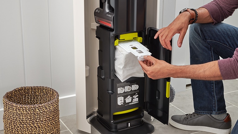 LG A939KBGS: Auto Empty Cordless Stick Vacuum | LG USA