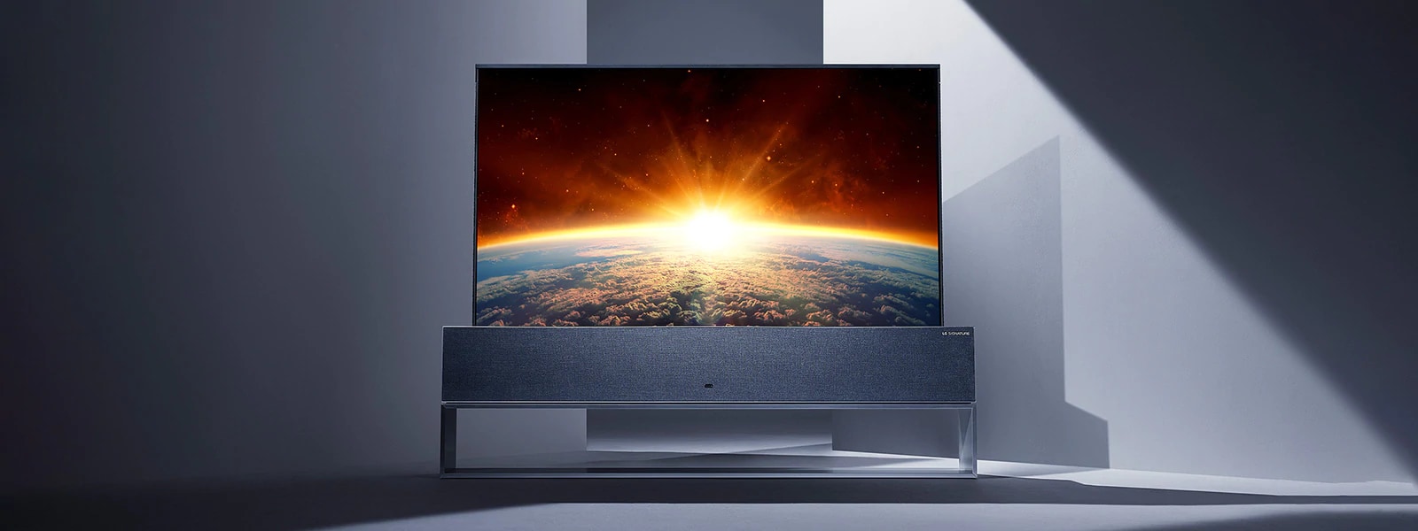 LG Rollable OLED TV R | LG SIGNATURE